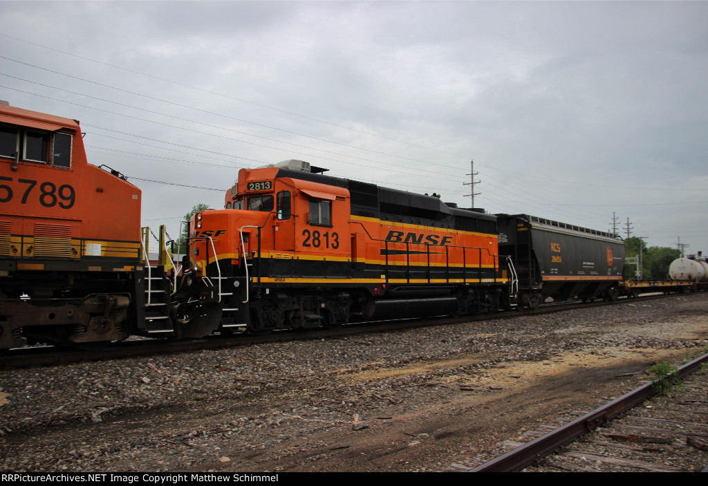 BNSF 2813 - H3 - GP30!